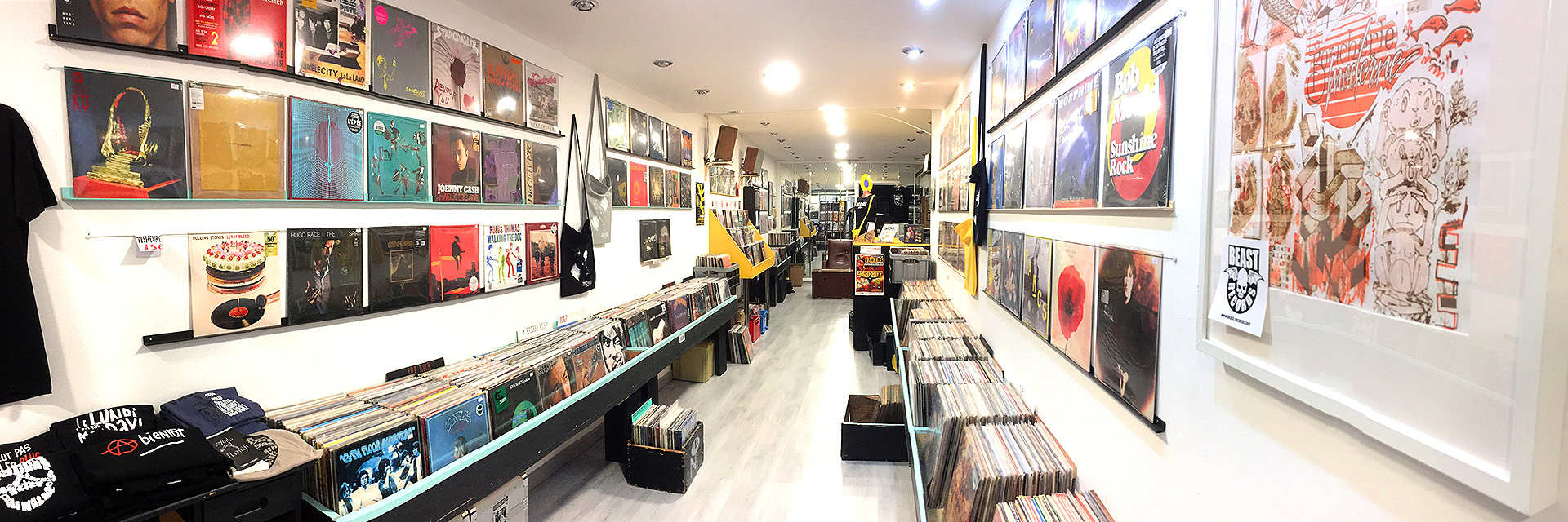 Disquaires Trou Noir Nîmes • Achat vente Vinyles • Nîmes